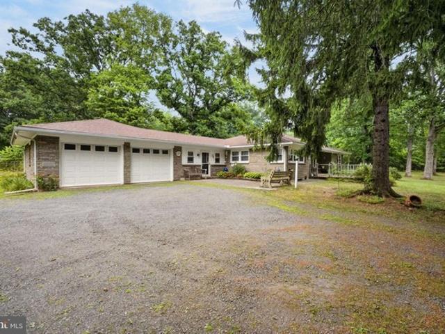 265 Quarry Rd, Ottsville, PA 18942