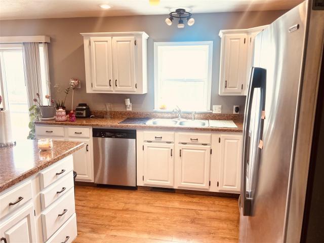 265 W Pearl Road
