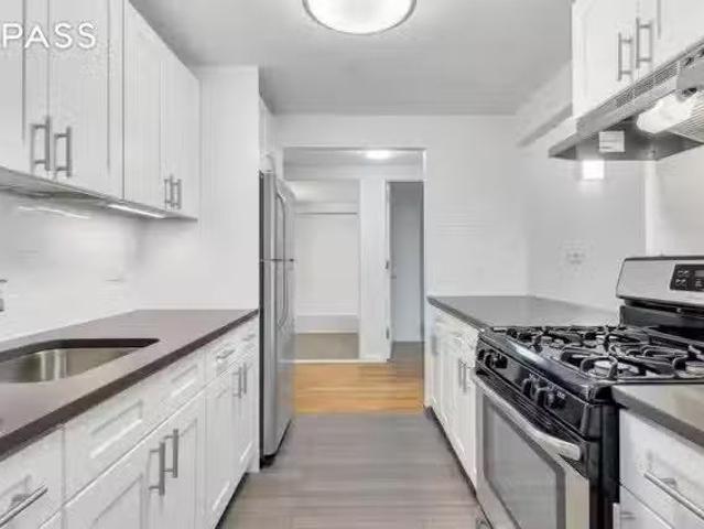 265 Van Brunt Street, 1 C, Brooklyn, NY 11231