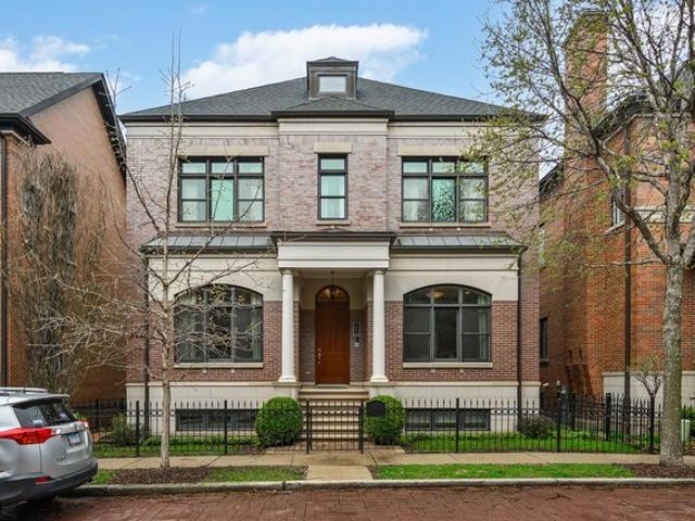 2664 N Hartland Ct, Chicago, IL 60614