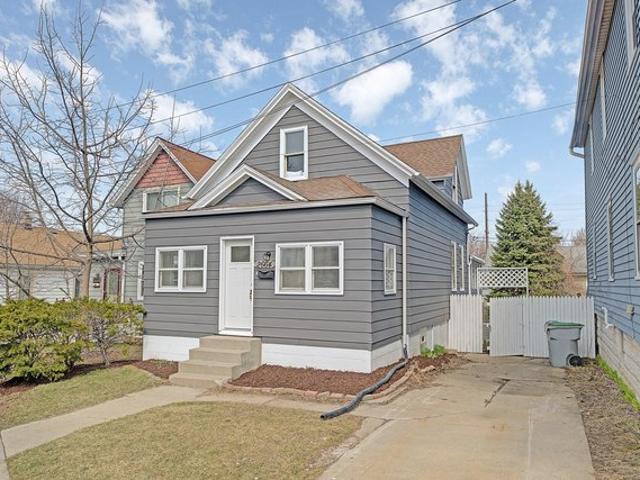 2664 S Clement Ave, Milwaukee, WI 53207