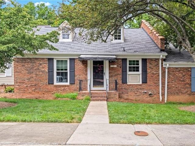 2664 Saint Johns Pl, Winston Salem, NC 27106