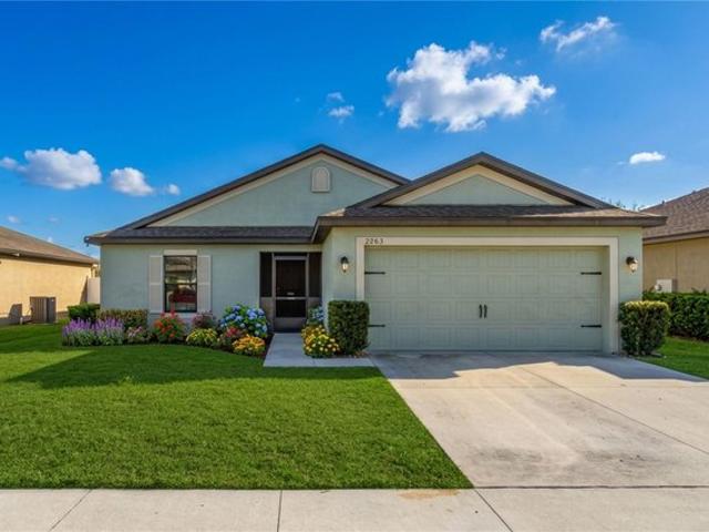 2665 Rotherham Rd, Tavares, FL 32778