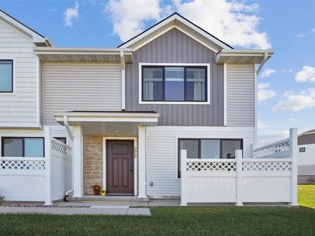 2666 SE Osier Ave, West Des Moines, IA 50265