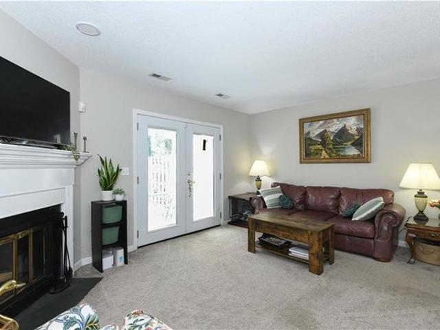 2667 Cottage Pl, Greensboro, NC 27455