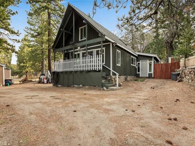 2667 Hunsaker, Running Springs, CA 92382