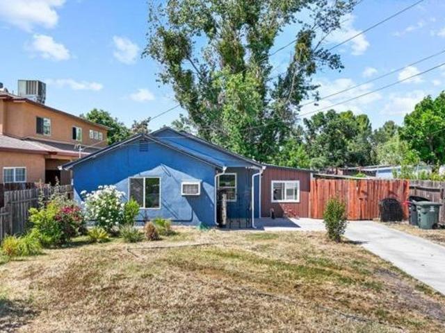 2667 Santa Fe St, Riverbank, CA 95367