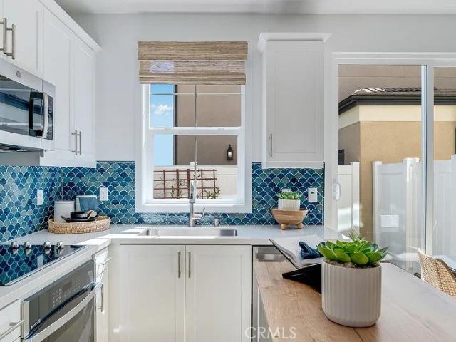 2668 E Lincoln Paseo