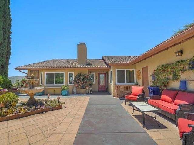 2668 Sugarpine Ln, Fallbrook, CA 92028