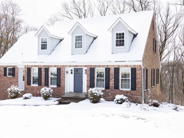 2668 Timberglen West