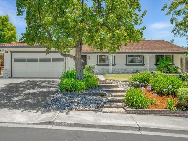2669 Farnsworth Dr, Livermore, CA 94551