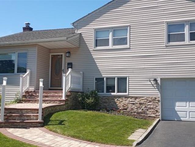 2669 Grayson Dr, East Meadow, NY 11554