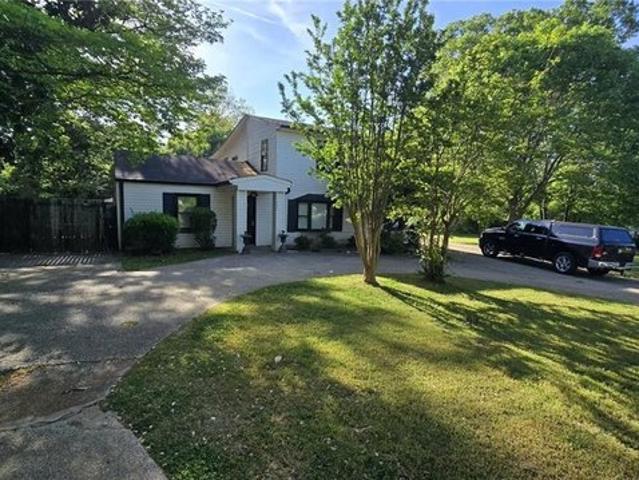 2669 Knoll Rd SE, Smyrna, GA 30080