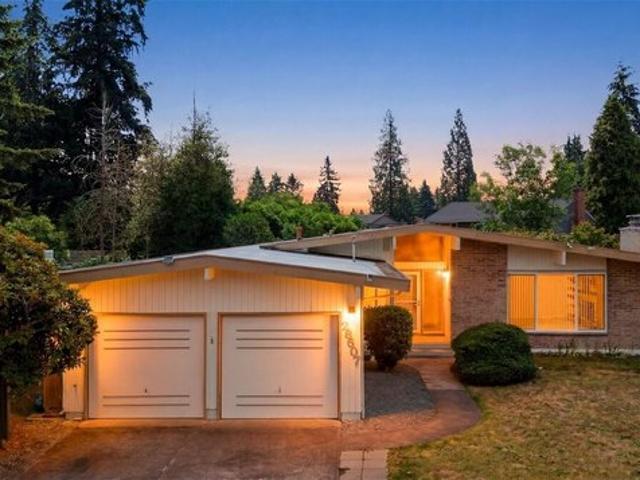 26607 Manchester Ct, Kent, WA 98032