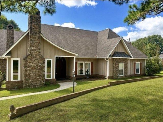 2660 Meadow Lake Rd, Semmes, AL 36575