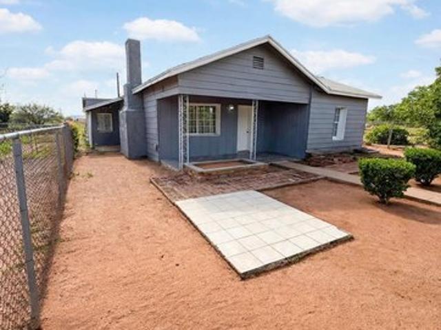 2660 N Sulphur Springs St, Douglas, AZ 85607