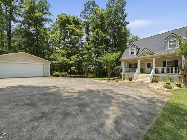 2660 Lakecrest Dr, Sparta, GA 31087