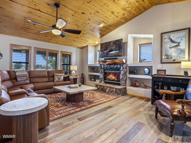 2660 Palomino Trail