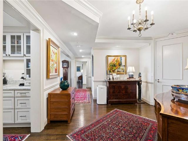 2660 Peachtree Road NW 32B
