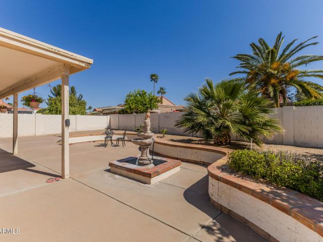 26615 S Moonshadow Dr, Sun Lakes, AZ 85248 | MLS #6997 | Compass