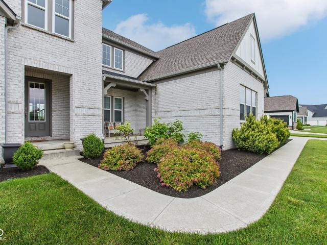 2661 Paperbark Creek Drive