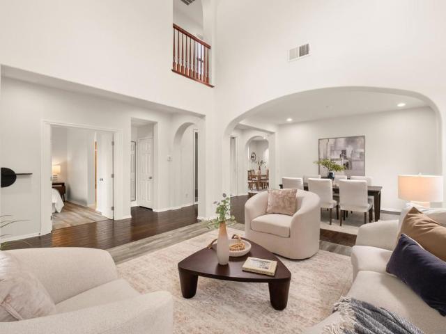2661 Shadowbrook Way