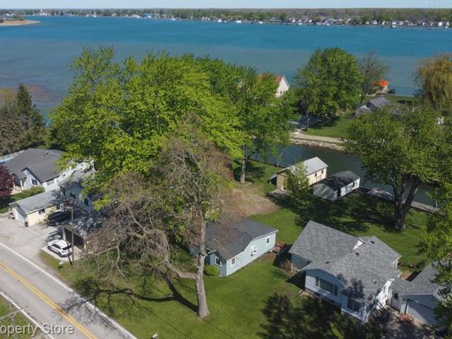 2662 Cottage Lane