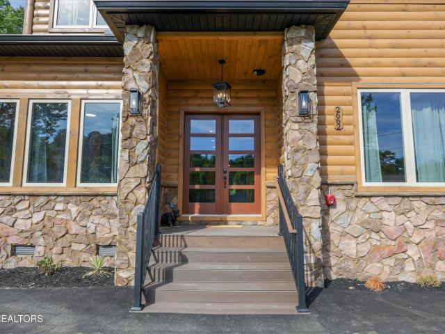 2662 High Valley Drive