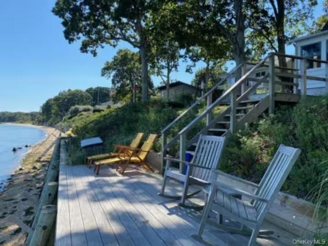 2662 Paradise Shores Road