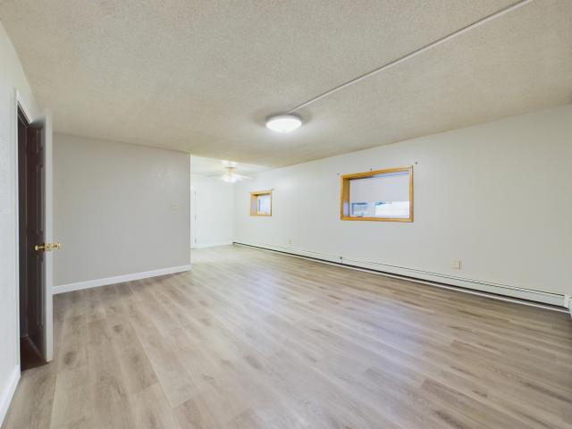 2663 Turner St, 2 beds, 1 full bath
