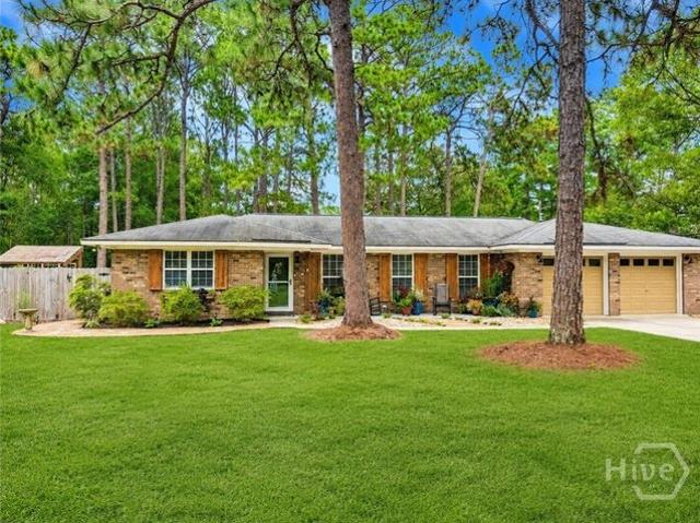 266 Center Dr, Rincon, GA 31326