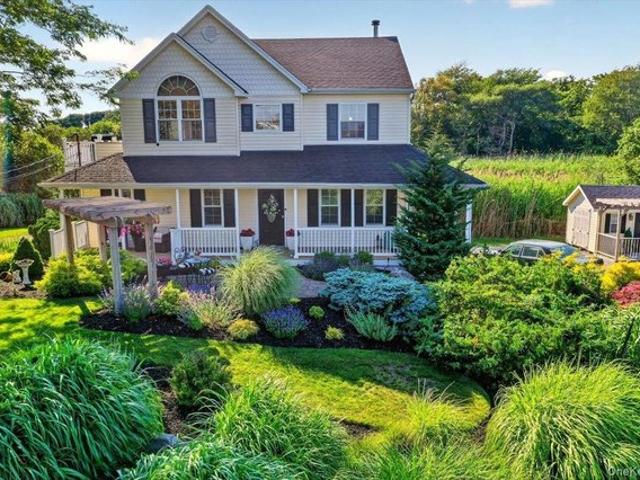 266 Clinton Ave, East Patchogue, NY 11772