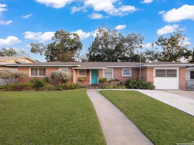 266 Cromwell Dr, San Antonio, TX 78228