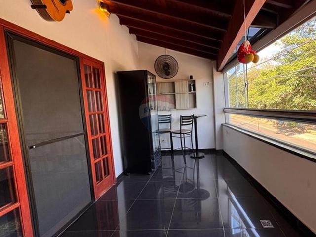 266 Área Útil Casa Alugar, 3 Dormitórios localizado em Rua Vinícius de Moraes, 482, Centro, Capivari, São Paulo, 13360504 | Brasil