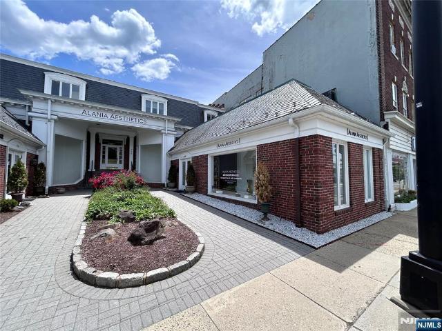 266 E Broad Street