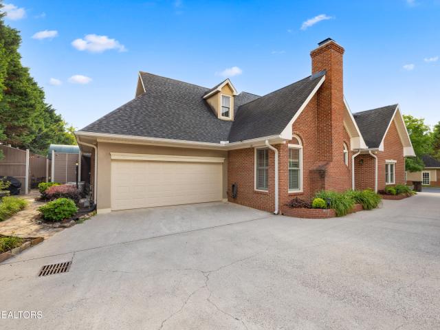 266 Fordham Way