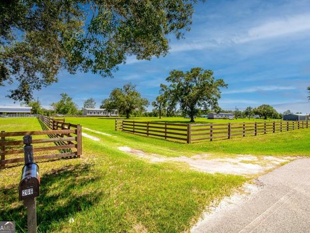 266 Farm Rd, Saint George, GA 31562