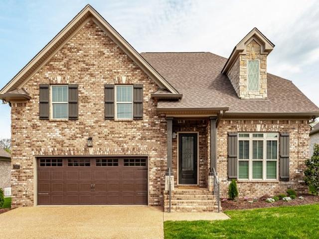 266 Hutch Ct, Gallatin, TN 37066