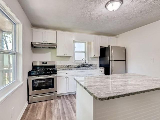 266 Hurt A B 2 Bedroom Apartment for Rent at 266 Hurt Dr Se, Smyrna, GA 30082