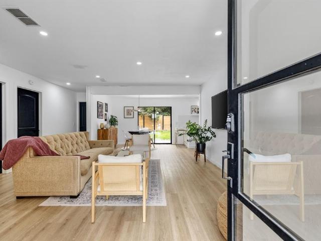 266 Lakeside Drive