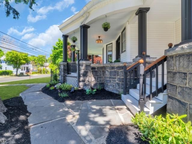 266 Main St