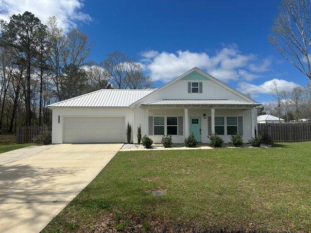 266 Merrit Dr, Slocomb, AL 36375
