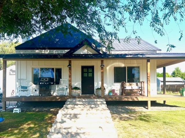 266 N 200 E, Wellsville, UT 84339