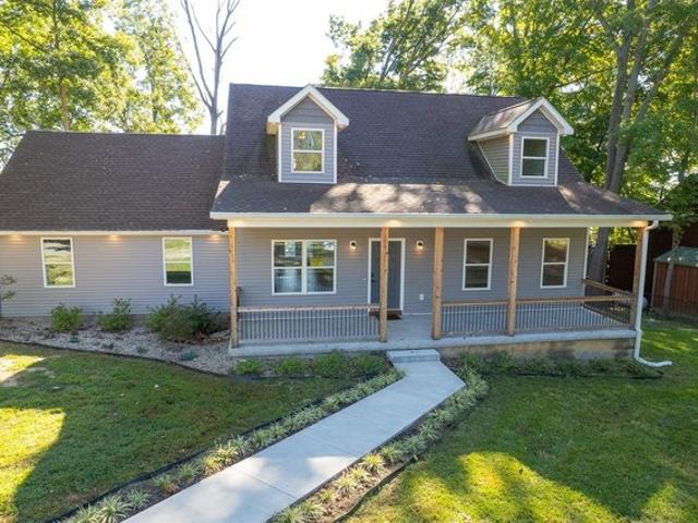 266 Silverside Dr, Scottsville, KY 42164
