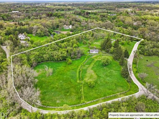 266 Steeplechase Rd, Barrington, IL 60010