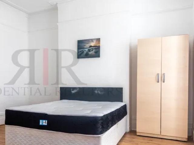 266 Strone Road, London, E12 6TP, United Kingdom | 4 bed house for rent #165358654 | Rentberry
