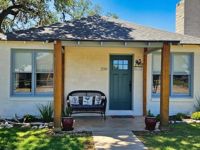 266 Patterson St, Medina, TX 78055