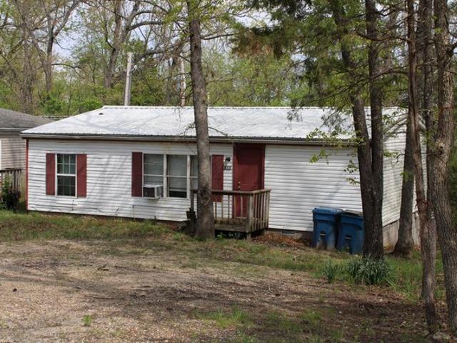 266 W Highland St, Rockaway Beach, MO 65740