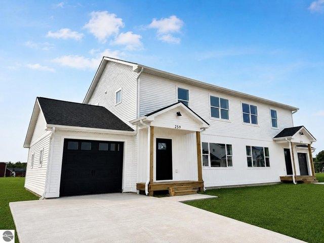 266 Viola Ln, Traverse City, MI 49685