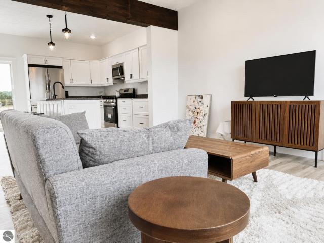 266 Viola Lane # #4